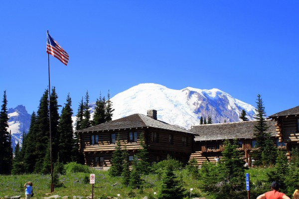 Driving Around the Mt. Rainier Loop | Visit Rainier