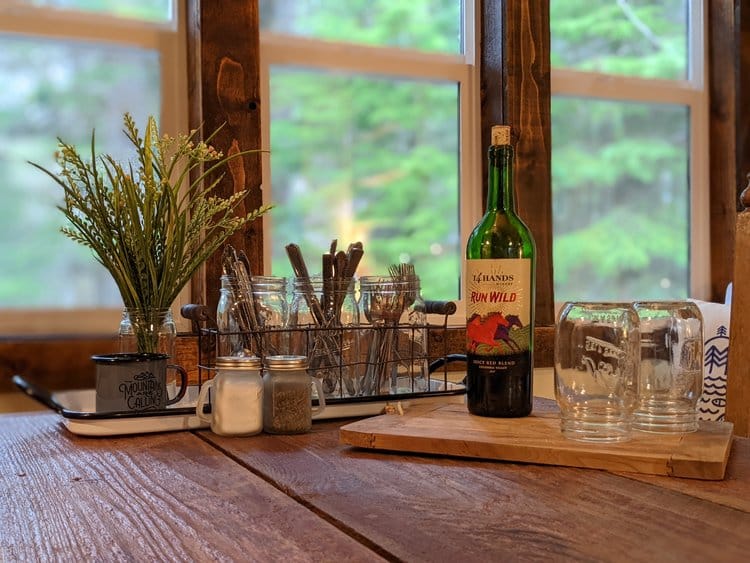 Happy Hotelier Cabins - Visit Rainier