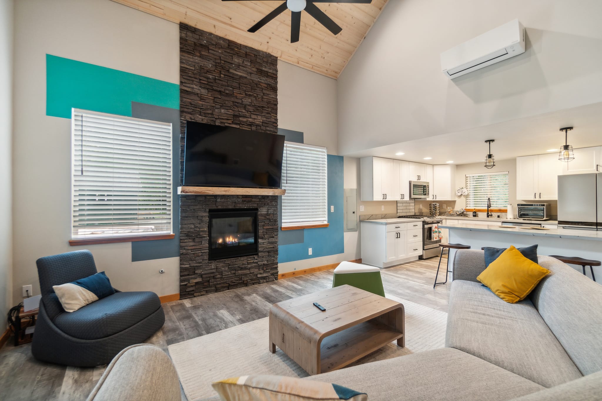 Elizabeth's at Mount Rainier - Visit Rainier