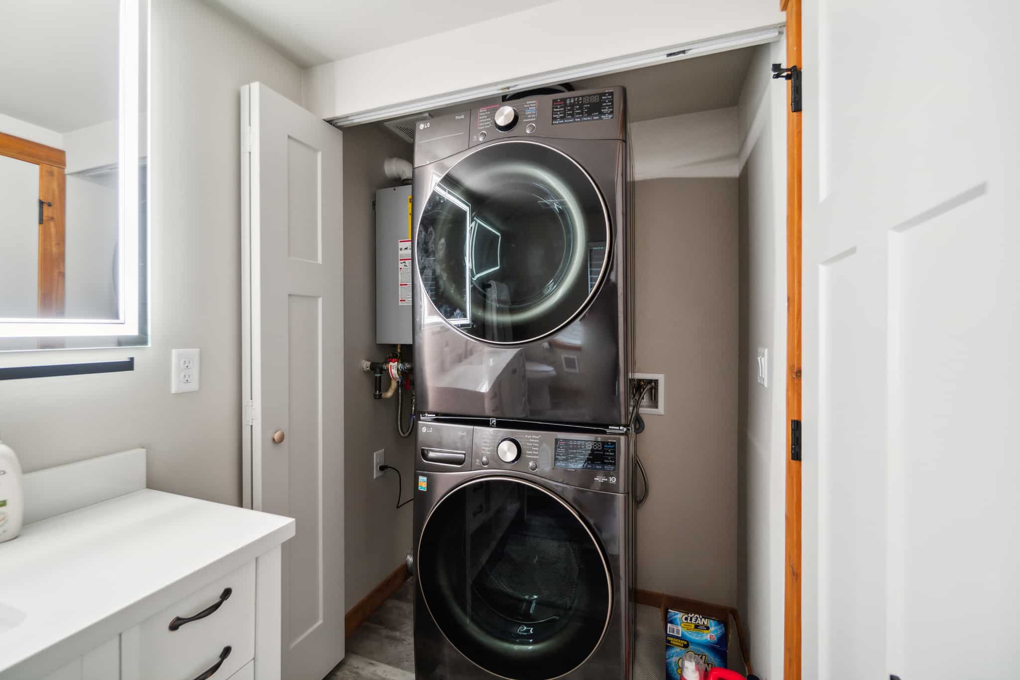 Elizabeth's at Mount Rainier - Visit Rainier